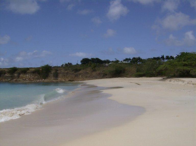 Antigua and Barbuda – Ideal Climate for Dwelling and Business